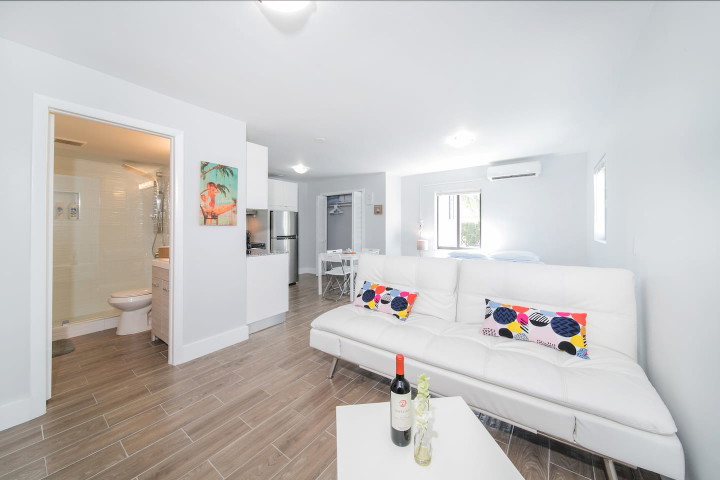 Ground Studio Shenandoah-2 Bed Apt W/ Free Parking - Coral Gables, FL