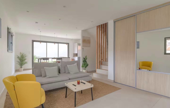 Chaleureuse Maison Avec Jardin - Villeurbanne