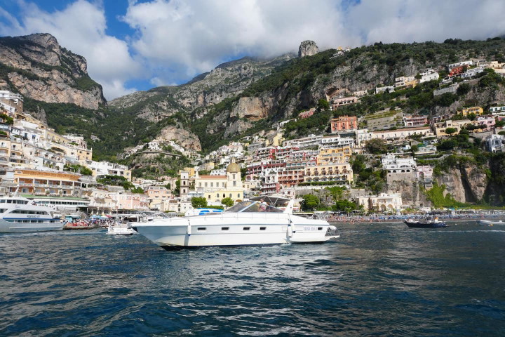 Motor Boat In The Gulf Of Naples / Excursions - Positano
