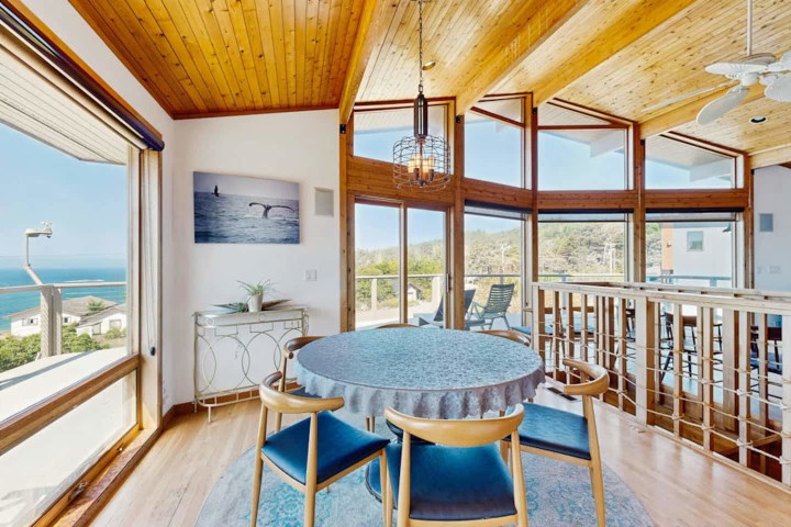 Gualala Beach House, Dogs Welcome - Gualala, CA