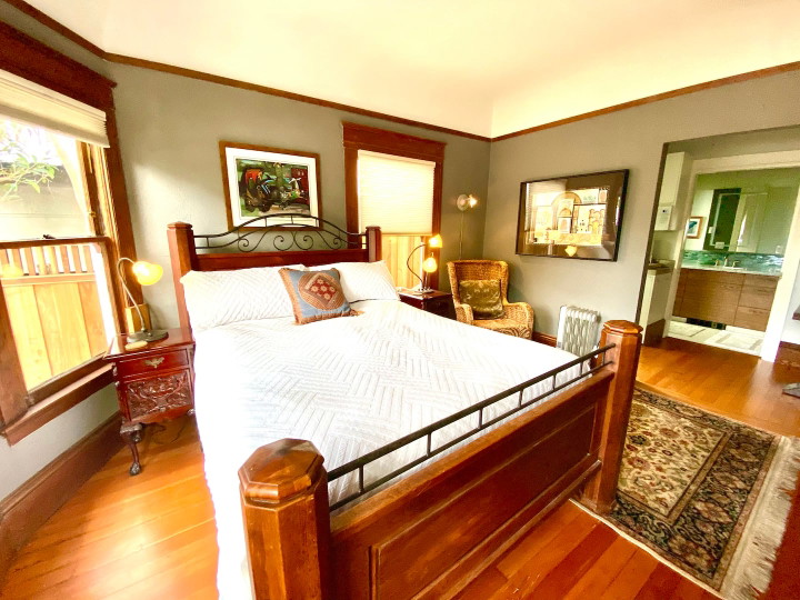 Vintage Charm Close To Downtown And Beaches - Santa Cruz, CA