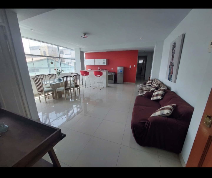 Departamento 2piso  Centro Chiclayo Con Cochera - Chiclayo