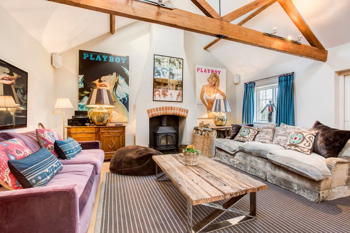 Beautiful Grade 2 Stable Barn - Saffron Walden