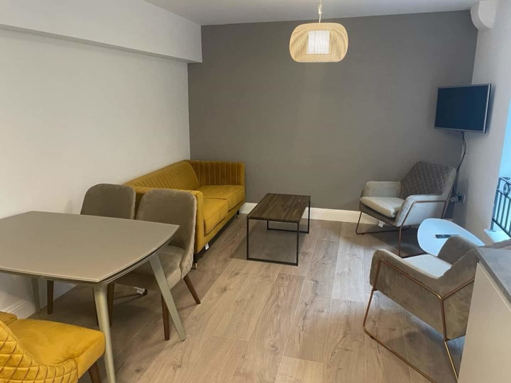 2 Bedroom Apartment In The Victorian Quarter - Ireland