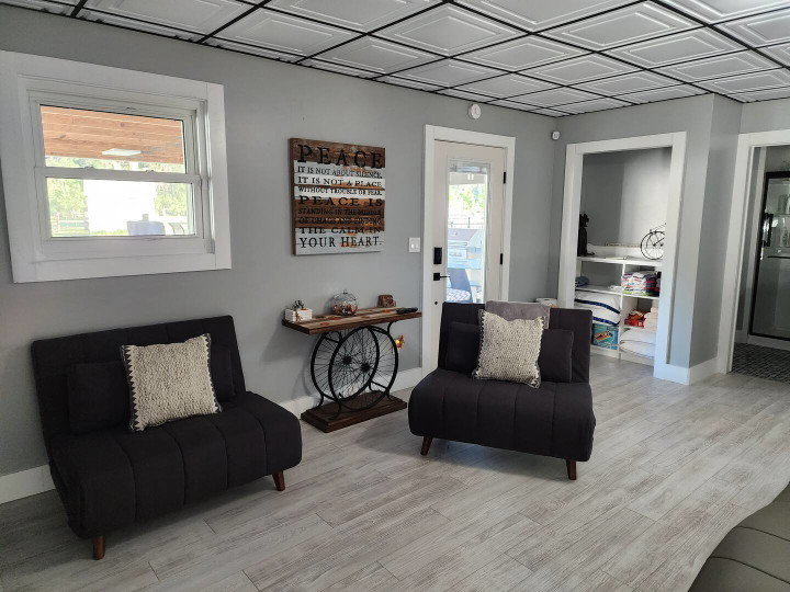 Farmhouse Luxury, You'll Never Want To Leave - Jacksonville, FL