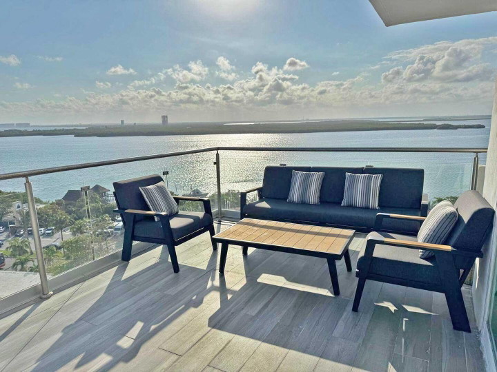 Combo#324 Tims Ocean Condos 8br/6 Ensuites! - Cancún
