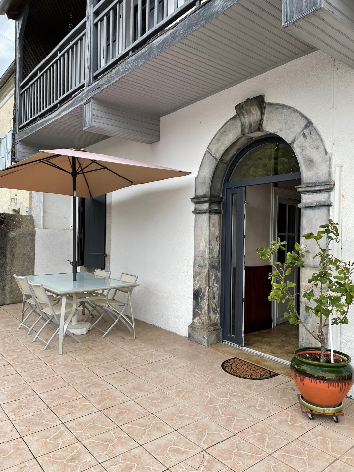 Pleasant 3 Bedroom Townhouse, Parking, Wifi - Vic-en-Bigorre