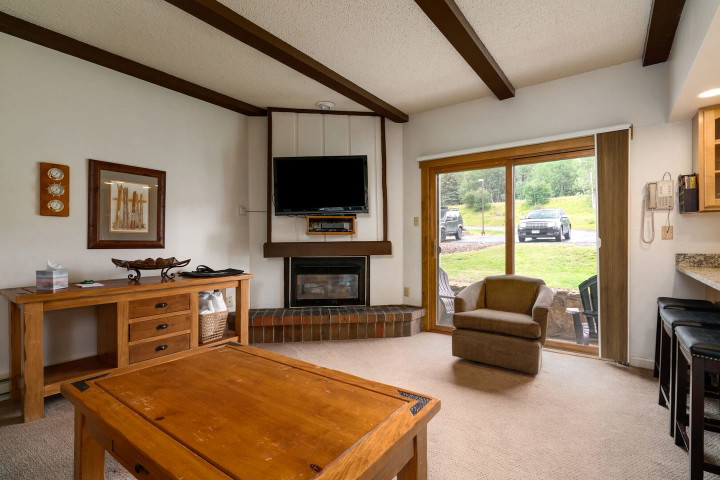 Beautiful Steamboat Condo With Outdoor Hot Tubs! - Steamboat Springs