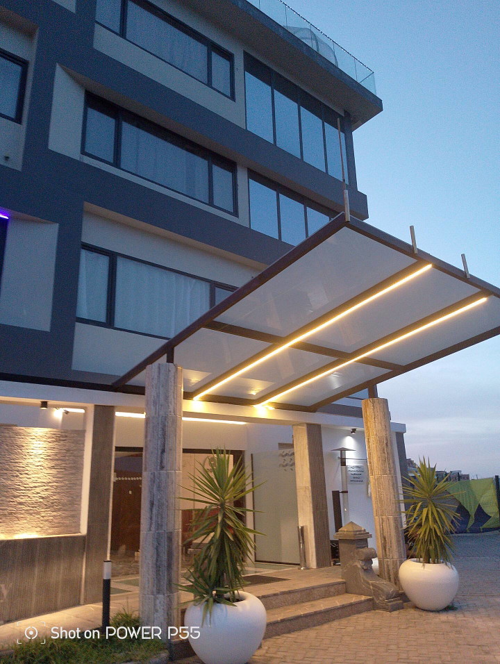 Un Sublime F3 Avec Piscine - Constantine