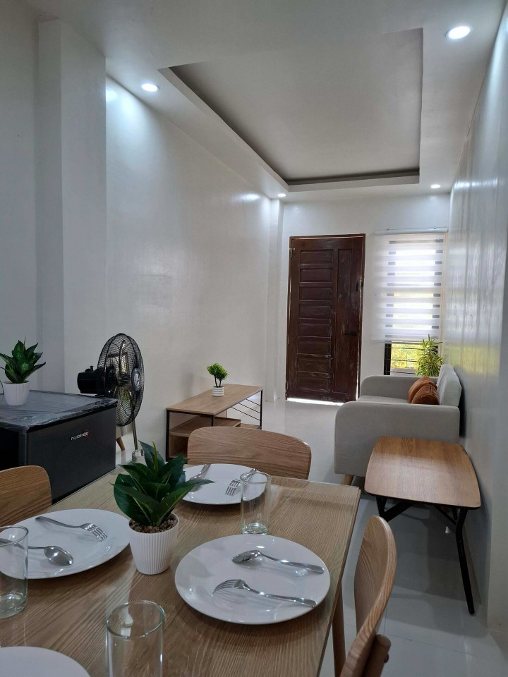 Chrisyan Comfort Suites (1 Bedroom-unit # 7) - Mati