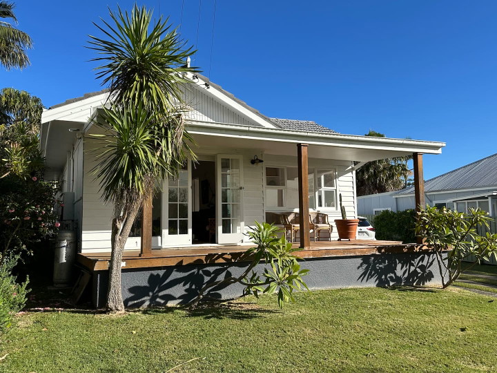 Bundeena Bungalow - Idyllic Beach Shack - Cronulla