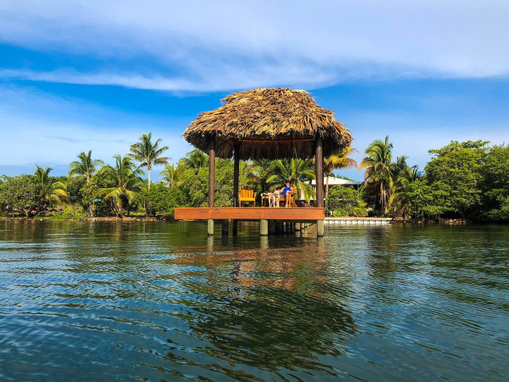 Oceanfront Nature Paradise Home, Dock And Palapa - Belize