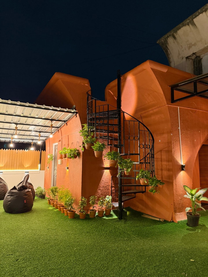 S&p Elite 5bhk | Luxury Penthouse Living - Pune
