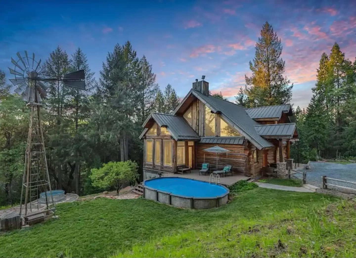 Lazy Bear Haven - Luxury Log Cabin Retreat - Pollock Pines, CA
