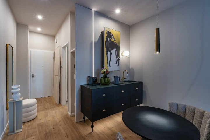 Design Studio + Kitchen In A Historic Monument - München