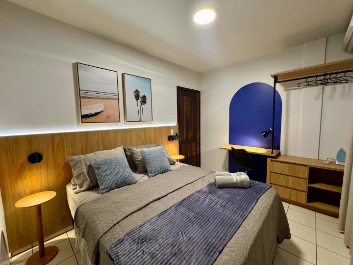 Uni Living 25 With Workstation - Toledo