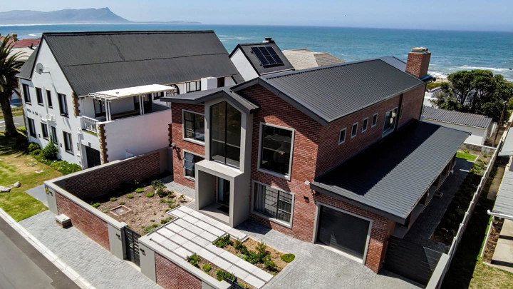 Skuinsklip | Classy Retreat | Kleinmond | Sea View - Kleinmond