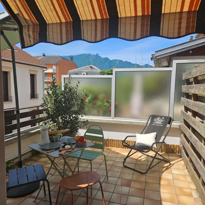 Appartement 2 Pièces Avec Terrasse. Centre Ville - Aix-les-Bains