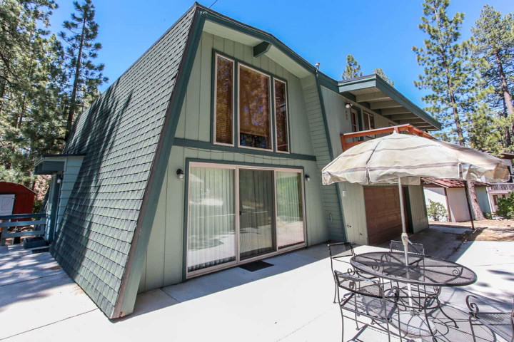 Switzerland Basecamp Ski Chalet At Snow Summit - California