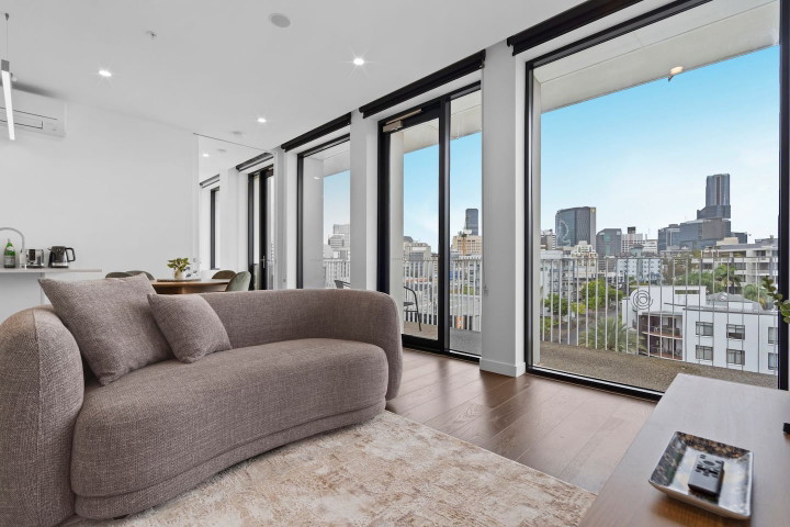 Two Bedroom City Retreat W/ Pool, Gym & Parking - Brisbane