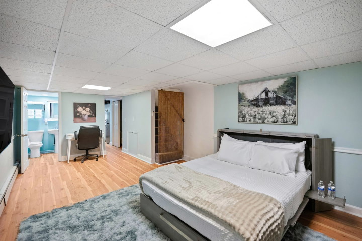 Cozy In Canton | Private Driveway | Pet Friendly - Baltimore