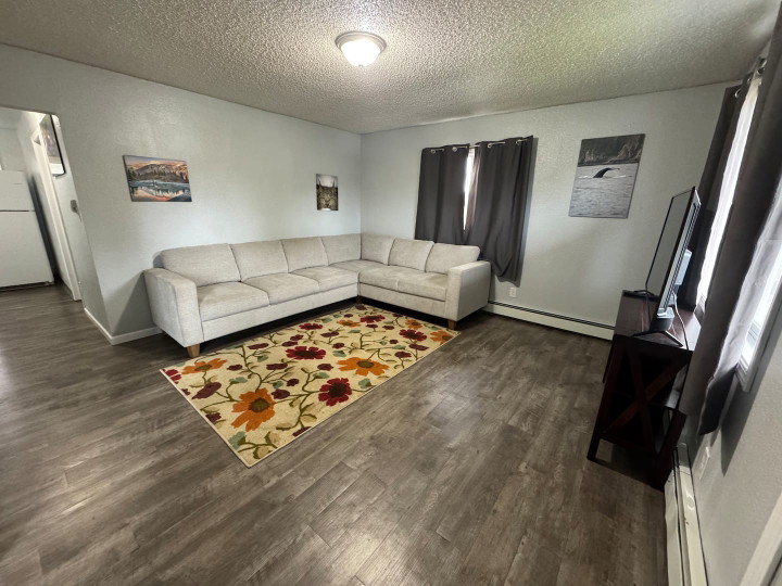 #4 Quiet Apt East Side Close To Shopping/eateries - Anchorage