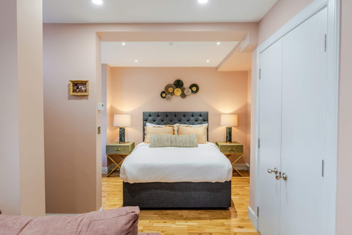 Kaida Suite - City Centre 1 Bed Studio Apartment - Edinburgh