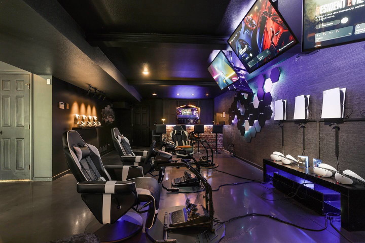 Vr Video Gaming Speakeasy - Parkville, MO