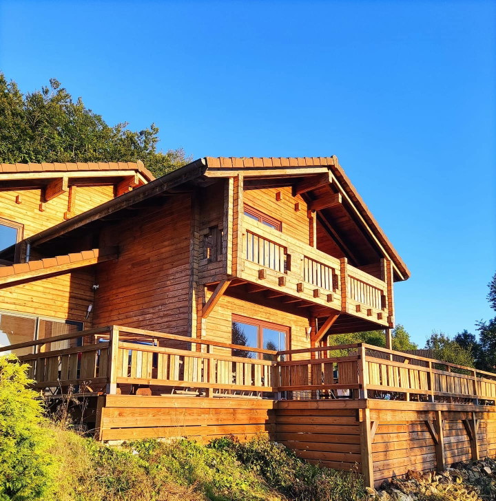Magnifique Chalet Avec Sauna/jacuzzi Et Piscine - Ain