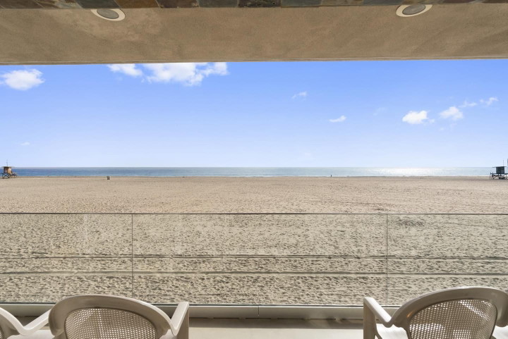 Oceanfront Upper Unit | Walk To It All! - Newport Beach, CA