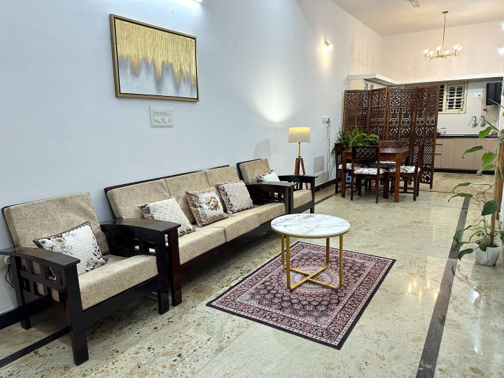 Casa Grandeur | Ac 2bhk | Ideally Located - Mysuru