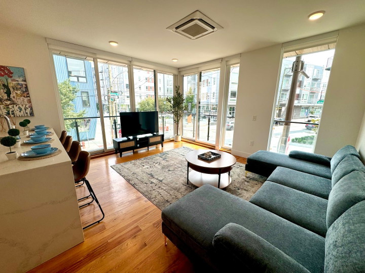 Spacious 2 Bedroom W King Bed | Gym Access! - Philadelphia, PA
