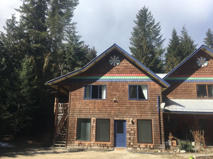 Black Forest Tree House - Salmon Arm