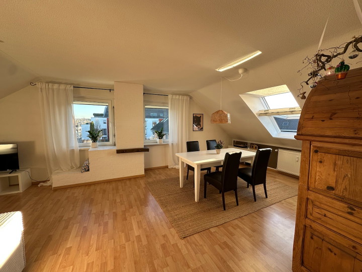 Large Attic Apartment - Quiet And Central - Düsseldorf
