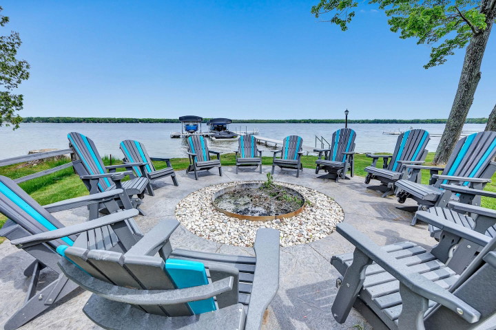 Amber's White Potato Lake House W/sandy Shore - Wisconsin
