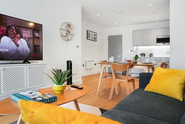 1bed,lake View|juliet Balcony|canal/parking - Birmingham