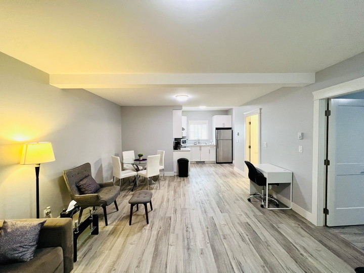 Bear Mountain 1 Bedroom Suite With Private Entry - ラングフォード