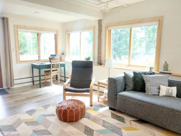 Sunny + Spacious Rental In The Heart Of Bayfield - Bayfield, WI