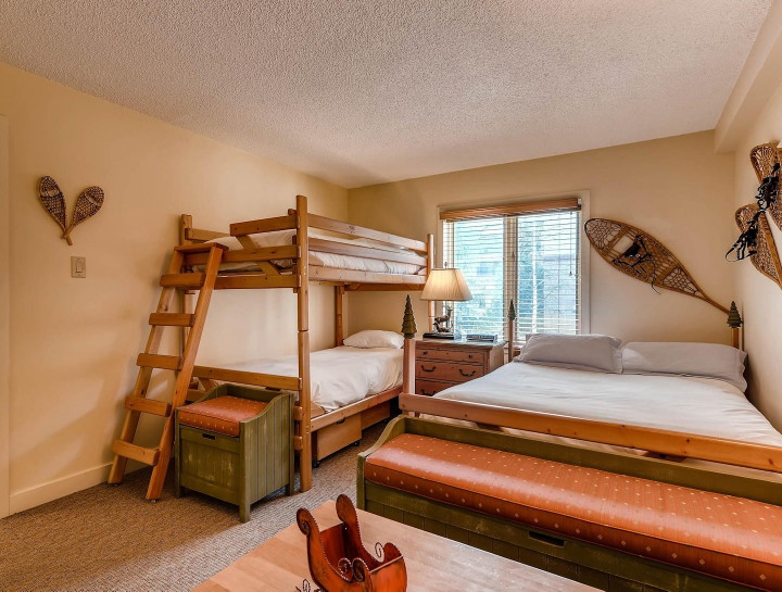 Ski-lodge Hotel Room Lionshead Village | W306b - 韋爾