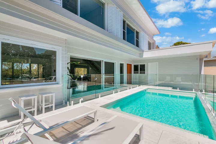 Coastal Retreat ~ Pool ~ Kayaks ~ Aircon ~ Creek - Pottsville