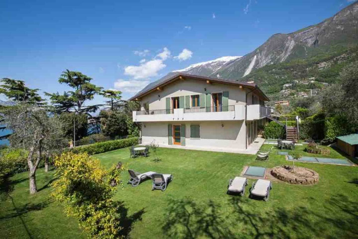 The Essence Of Apartment No. 16 - Malcesine