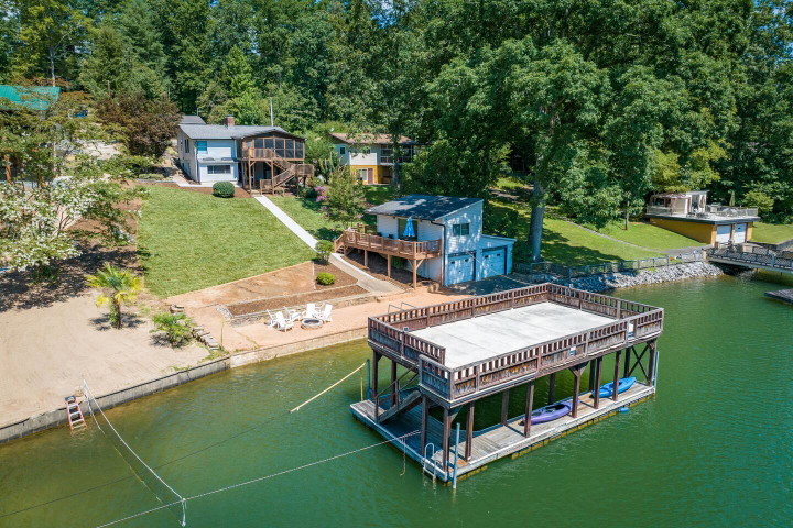 Lakefront Home On Lake James! - Morganton, NC