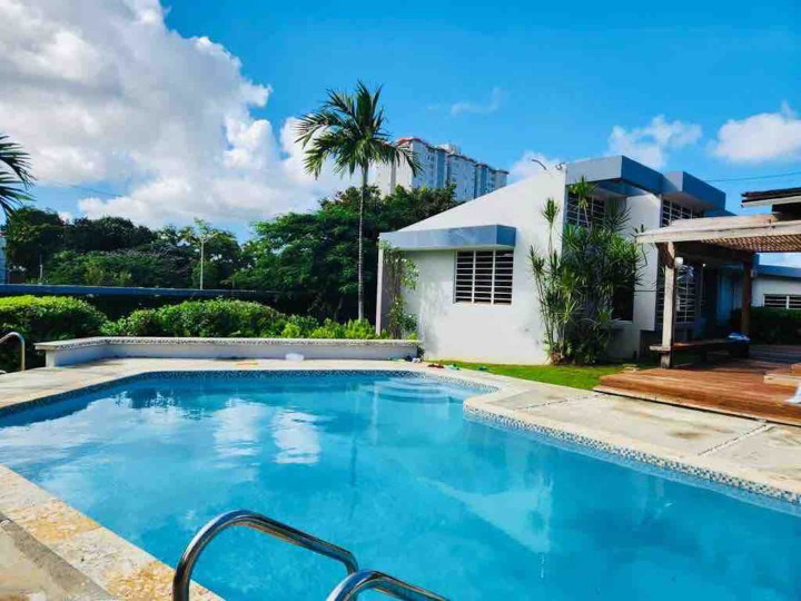 Urban Paradise - San Juan