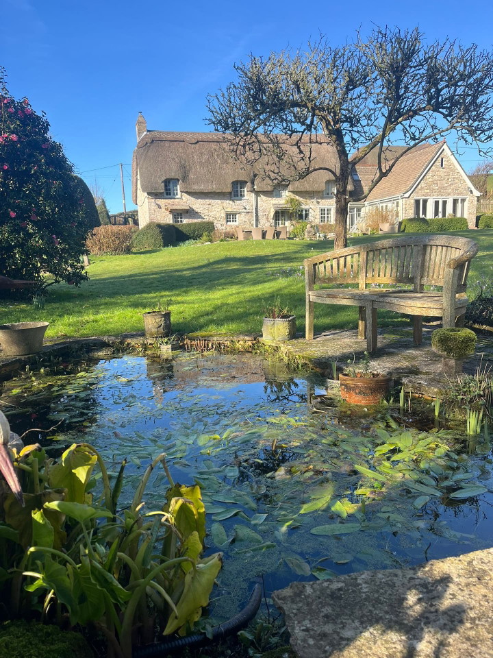 Garden Cottage - Quiet, Landscaped Garden Setting - Corfe Castle