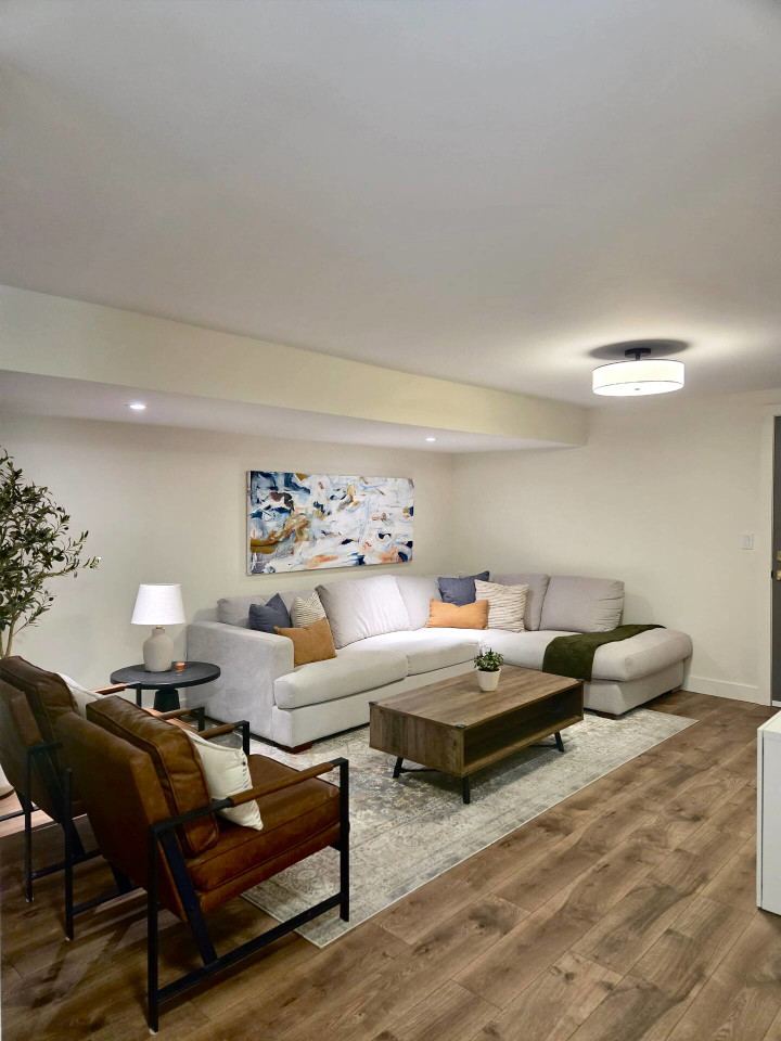 Orchard Ridge Guest House In West Kelowna - Canada