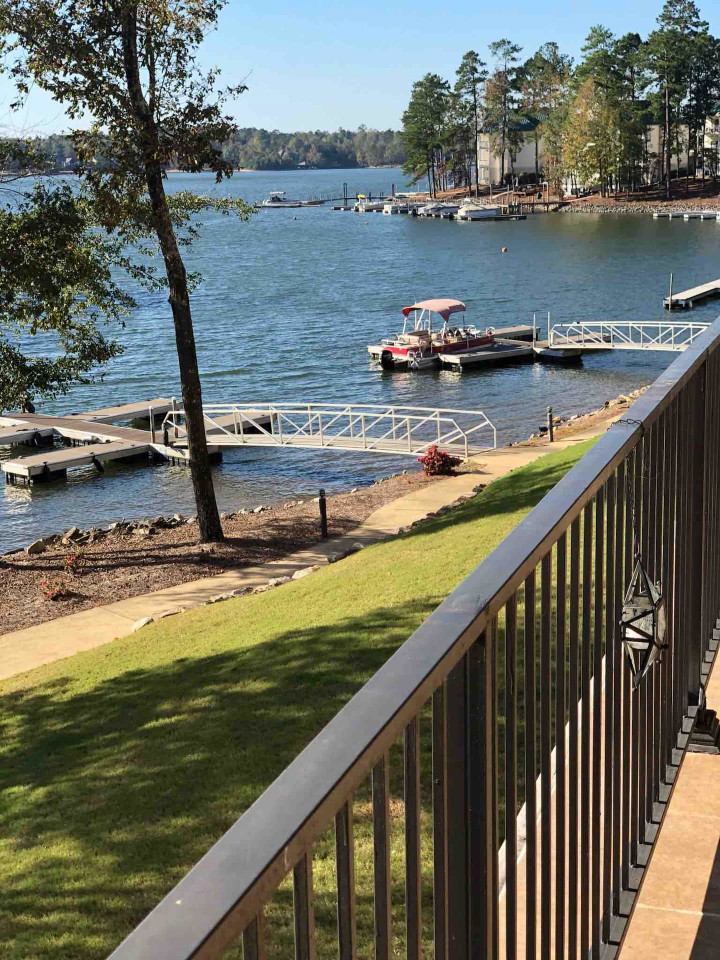 Spacious Condominium At Lake Martin - Dadeville, AL