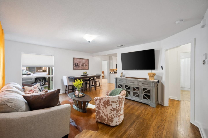 Best Location,steps To Dickies Arena,close To Tcu! - Fort Worth, TX