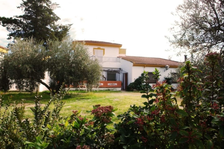 Campoparaíso: Gran Casa, Parcela Y Piscina Privada - Jaén, Spain
