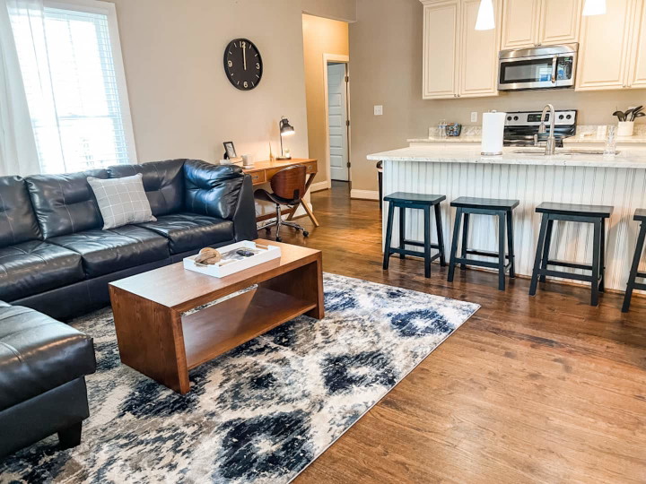 Downtown Raleigh 3 Bedroom Bungalow - Raleigh, NC
