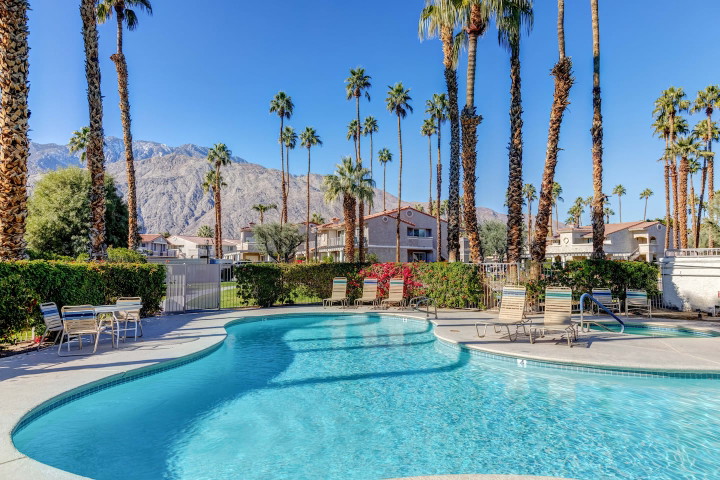 Mesquite Cc 2 Bedroom, 2 Bath Condo - Palm Springs, CA